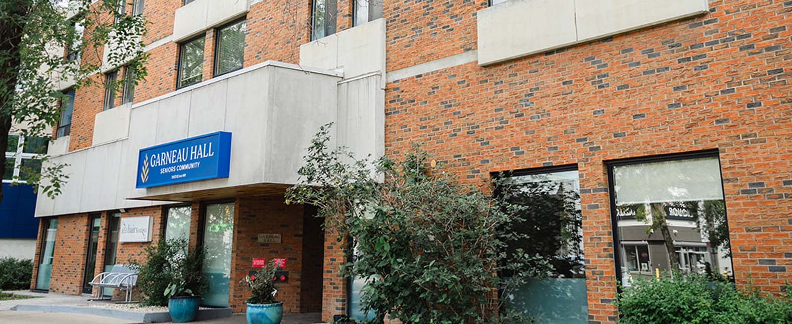 FAQ | Garneau Hall Seniors | Retirement Home | Edmonton, BC